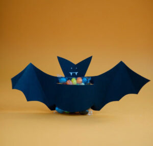 Une "bat-bonbons " Halloween ;) -